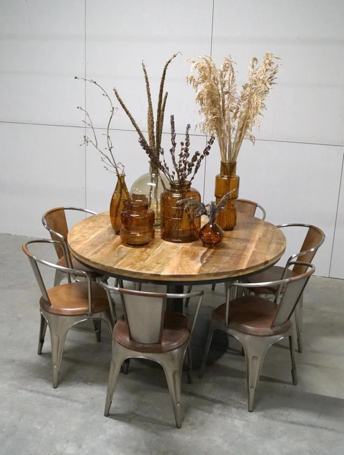 Runt matbord industridesign - Köp hos Dany's Home